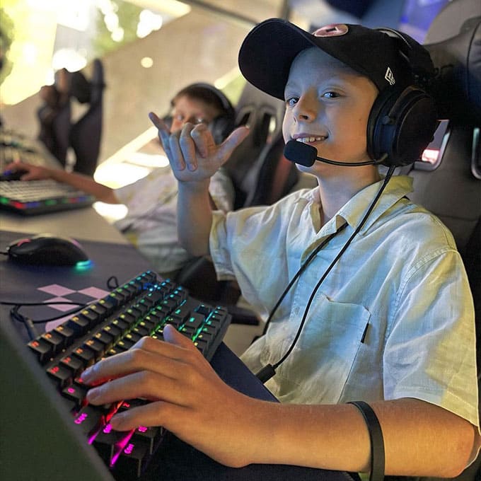 Ultimate Gaming Party Venue in Łódź | BaseStack Łódź