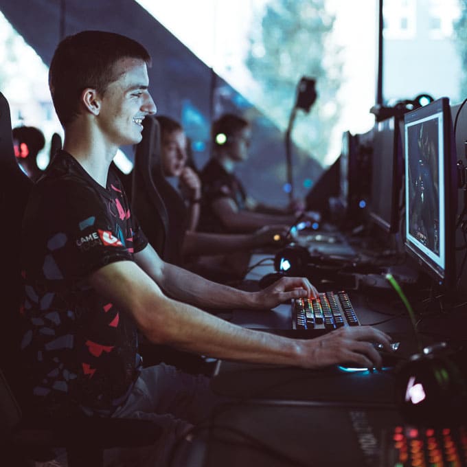 Level up with our Esports Training in Łódź | BaseStack Łódź